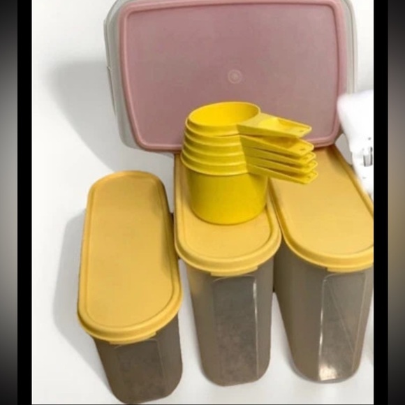 Tupperware | Storage & Organization | Vintage Set Of Tupperware Food ...